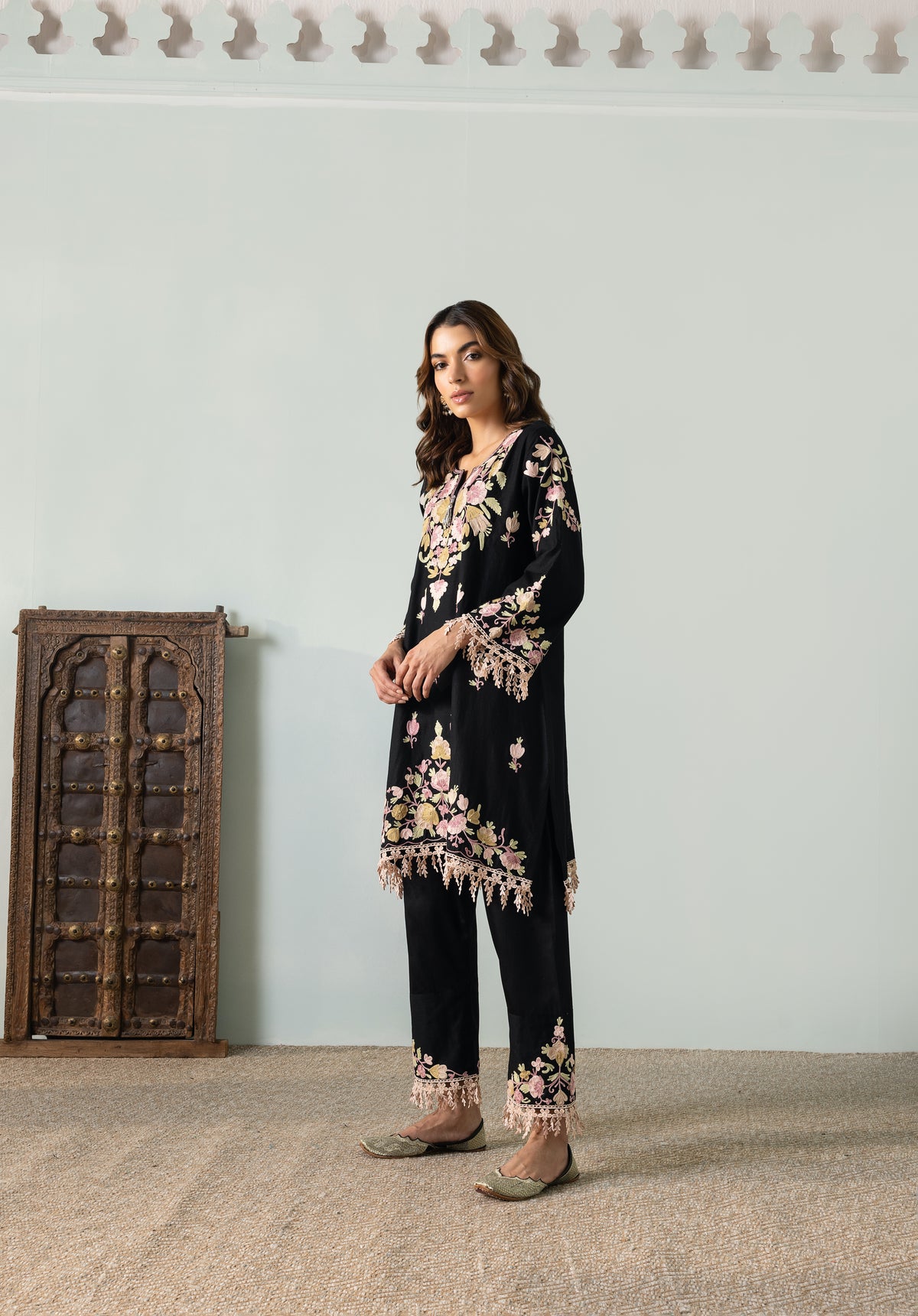 Shop our super luxury collection of Pheran Kashmiri Kurtas | Koshur India